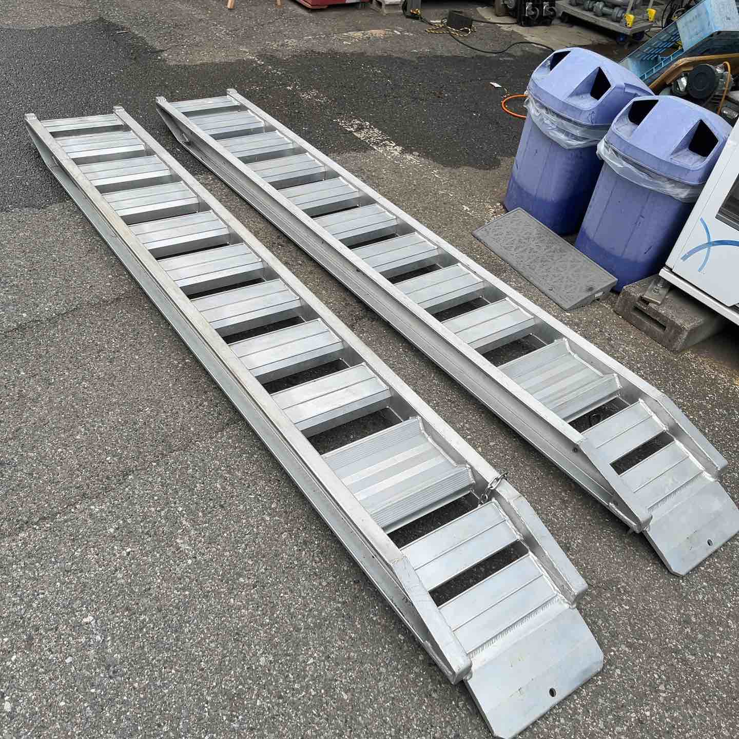 【店頭受取り限定】昭和ブリッジ GIGAPOWER アルミブリッジ 2本組 3t 3000mm 3m【川口店】 – アクトツールオンラインショップ