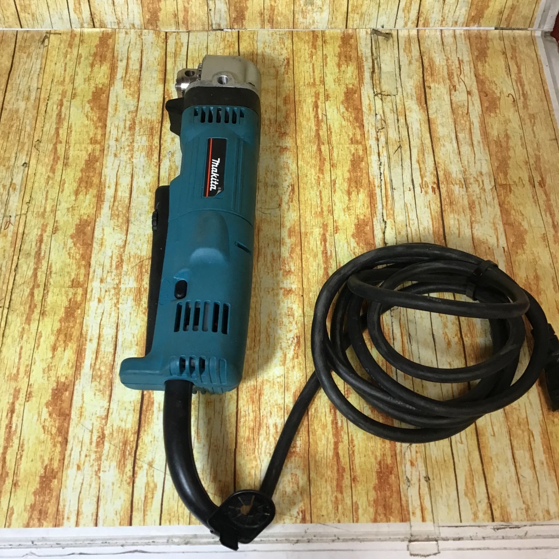マキタ(makita) アングルドリル DA3010F【川崎店】 – アクトツールオンラインショップ